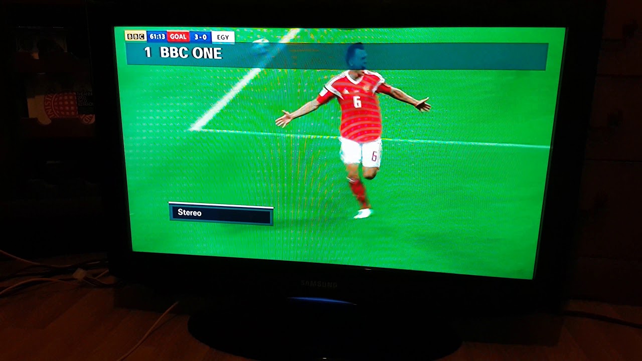 Quick look at a SAMSUNG LE32R88BD 32 inch HD Ready LCD TV with Freeview ...