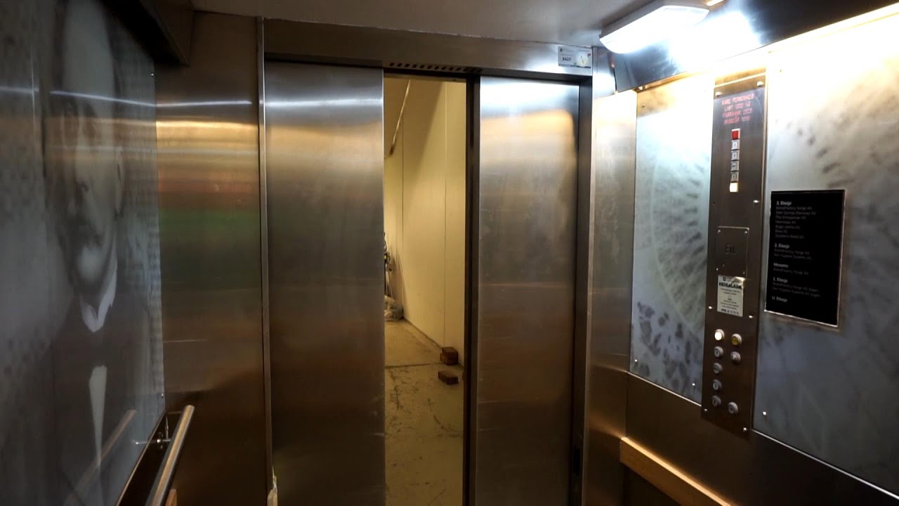 Epic Motor! original 1988 Stahl traction elevator @ Professor ...