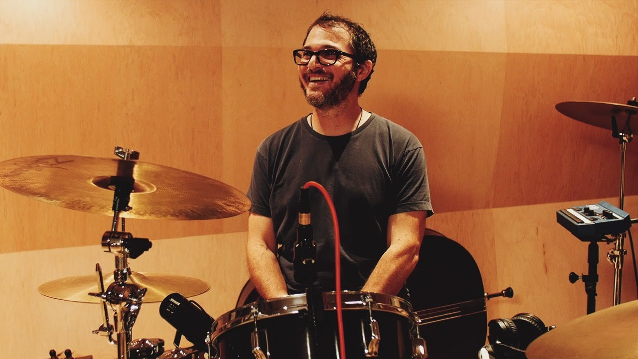 Tracking with Apollo's Realtime Analog Classics Plug-In Bundle ft. Joey ...