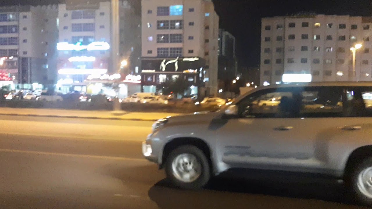 Kuwait night road - YouTube