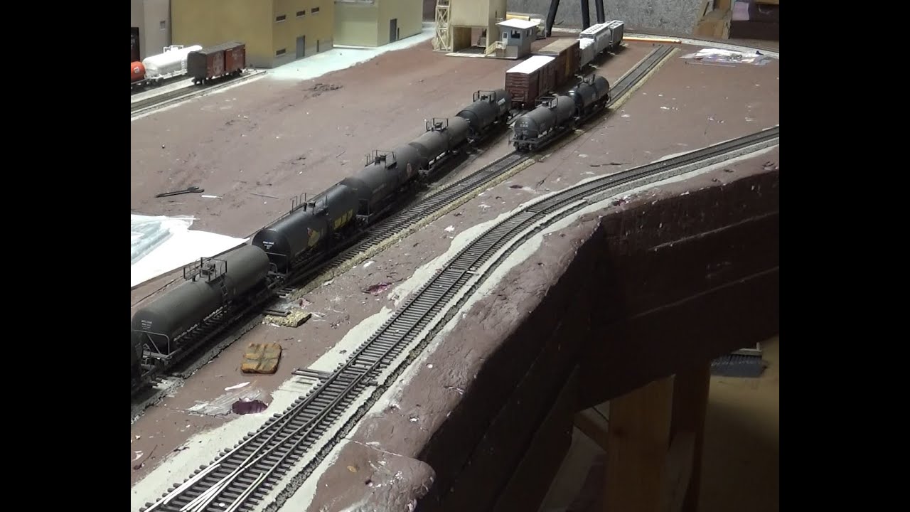 The Flying Crow Layout - KCS Northbound Dodger #66 - Part 4, Switching ...