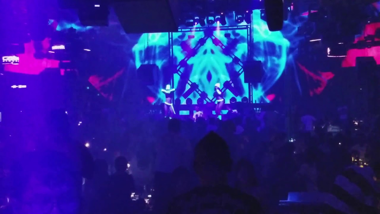 広州のディスコ Catwalk 2018 Dance Club Guangzhou China - YouTube