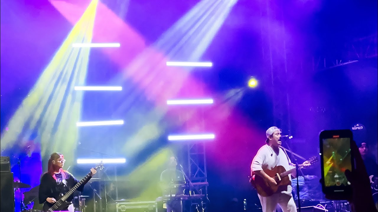 December Ave - Bulong LIVE AT UP FAIR ELEMENTS 2025 - YouTube