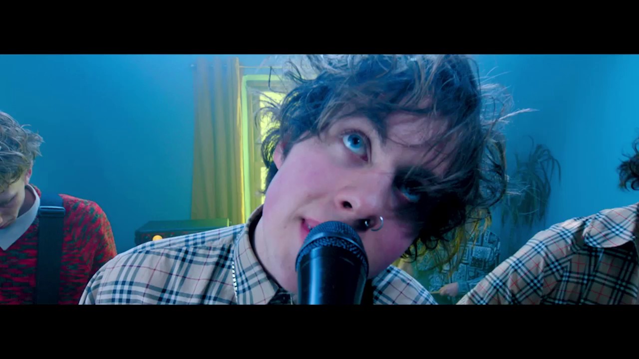 RAT BOY - Laid Back ( Live) Stripped (Vevo UK LIFT) Music Banda - YouTube