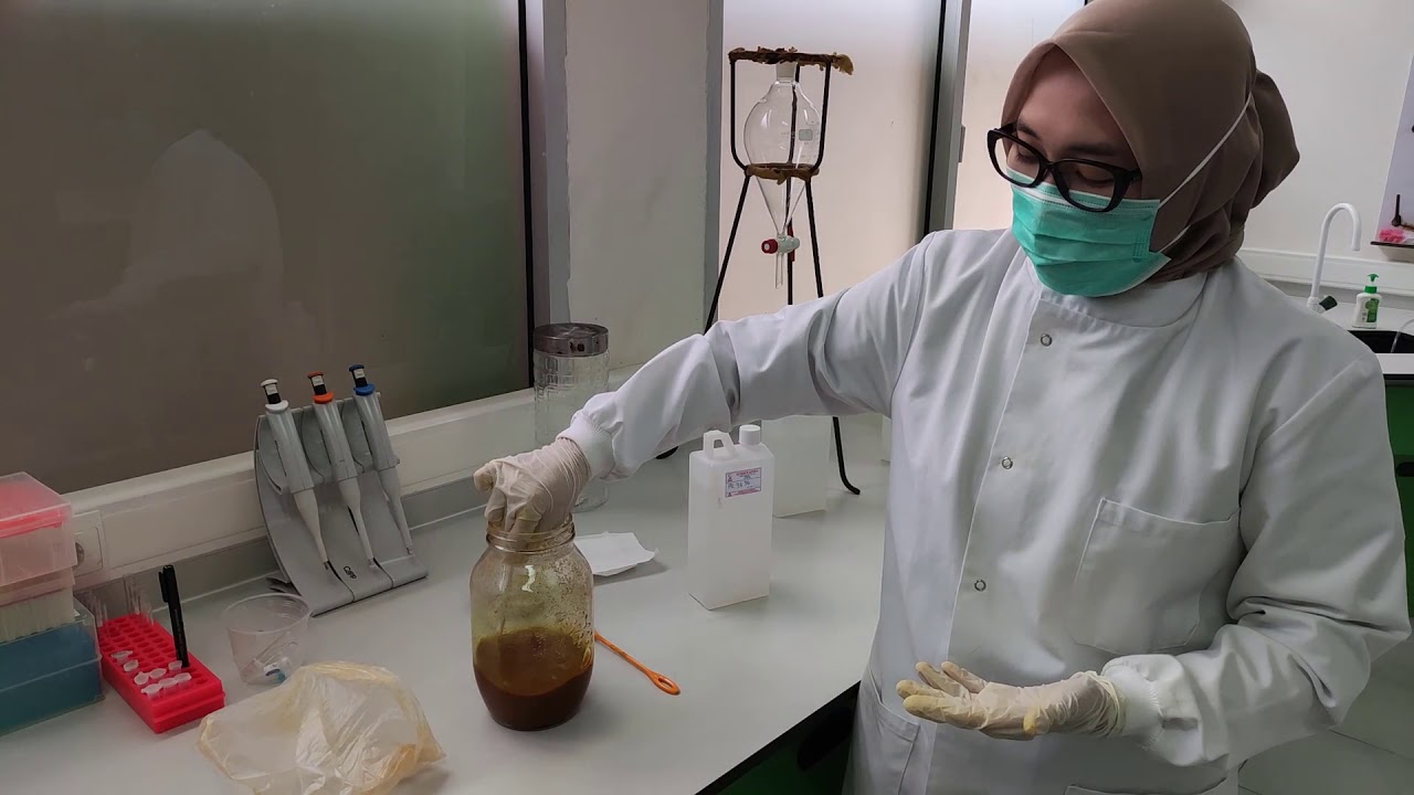 WS 2 EKSTRAKSI DENGAN METODE MASERASI - YouTube