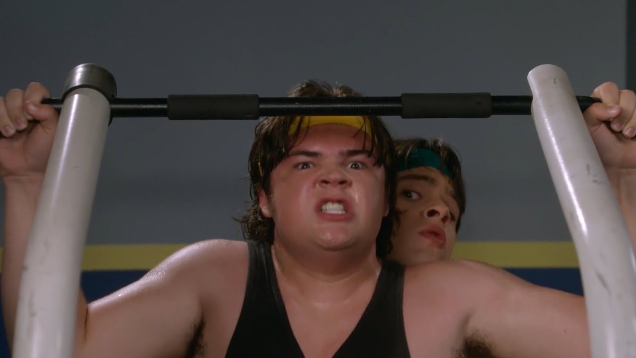 Nate and Jay Workout | That 90s Show - YouTube