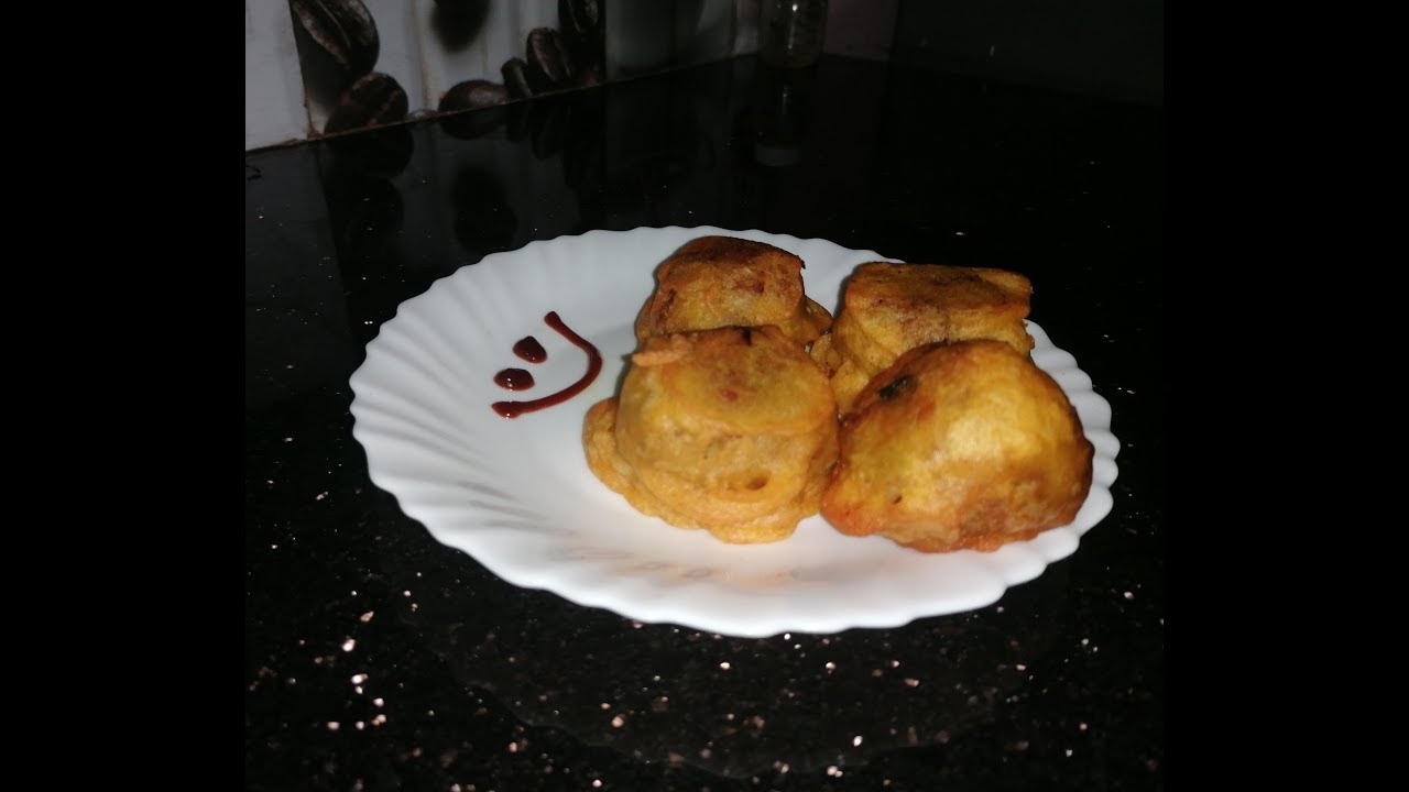 Spicy chicken bonda//ചിക്കൻ ബോണ്ട/evening snack/ifthar snack - YouTube