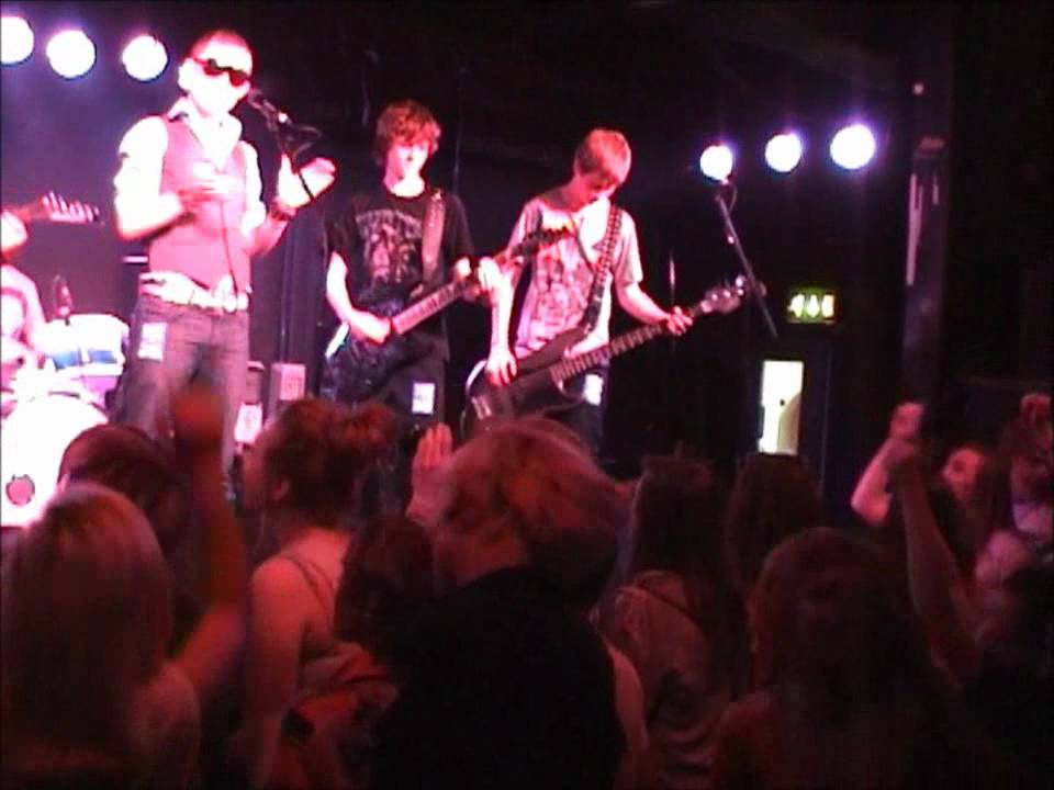 Manchester Academy - No Offence Intended - Lost In Stereo (cover) LIVE ...