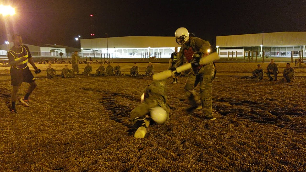 And...FIGHT!! Army AIT Pugils Training @ 5:30 am - YouTube