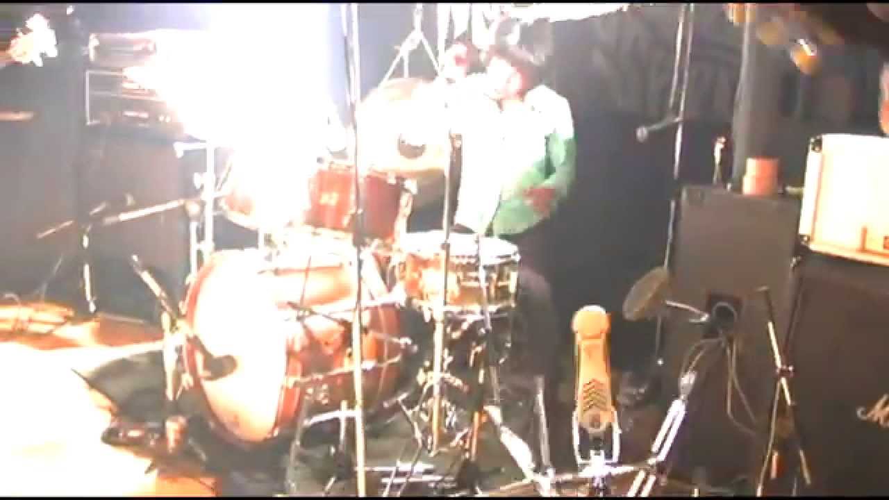 Drumhakaider Smash the Drum Kit! - YouTube