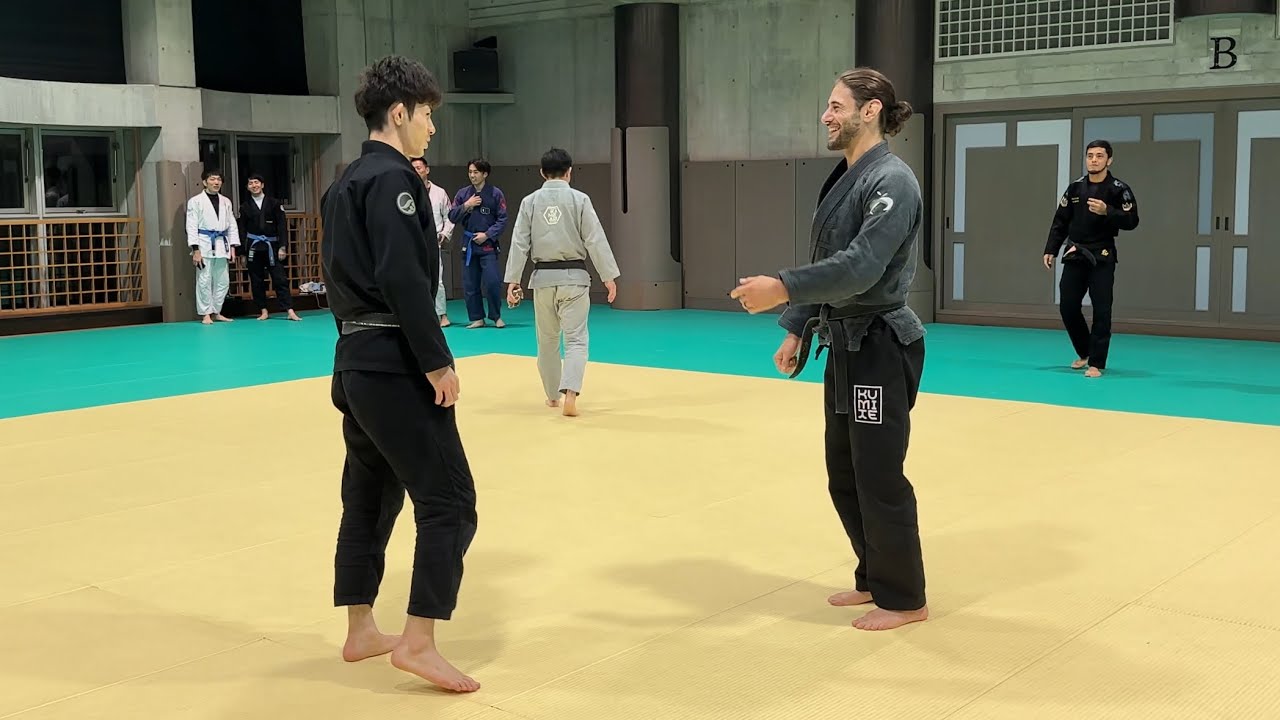 Sparring with Ariel Tabak - YouTube