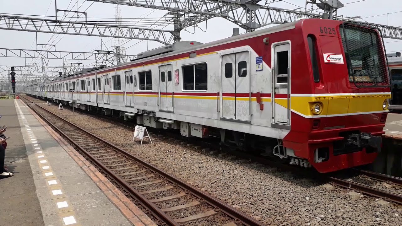 KRL Eks Tokyo Metro 6025 KA 1527 Commuter Tujuan Angke - YouTube