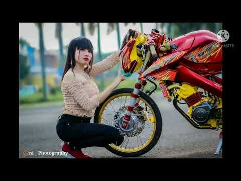 modifikasi Vixion jari-jari,dengan model cewek\