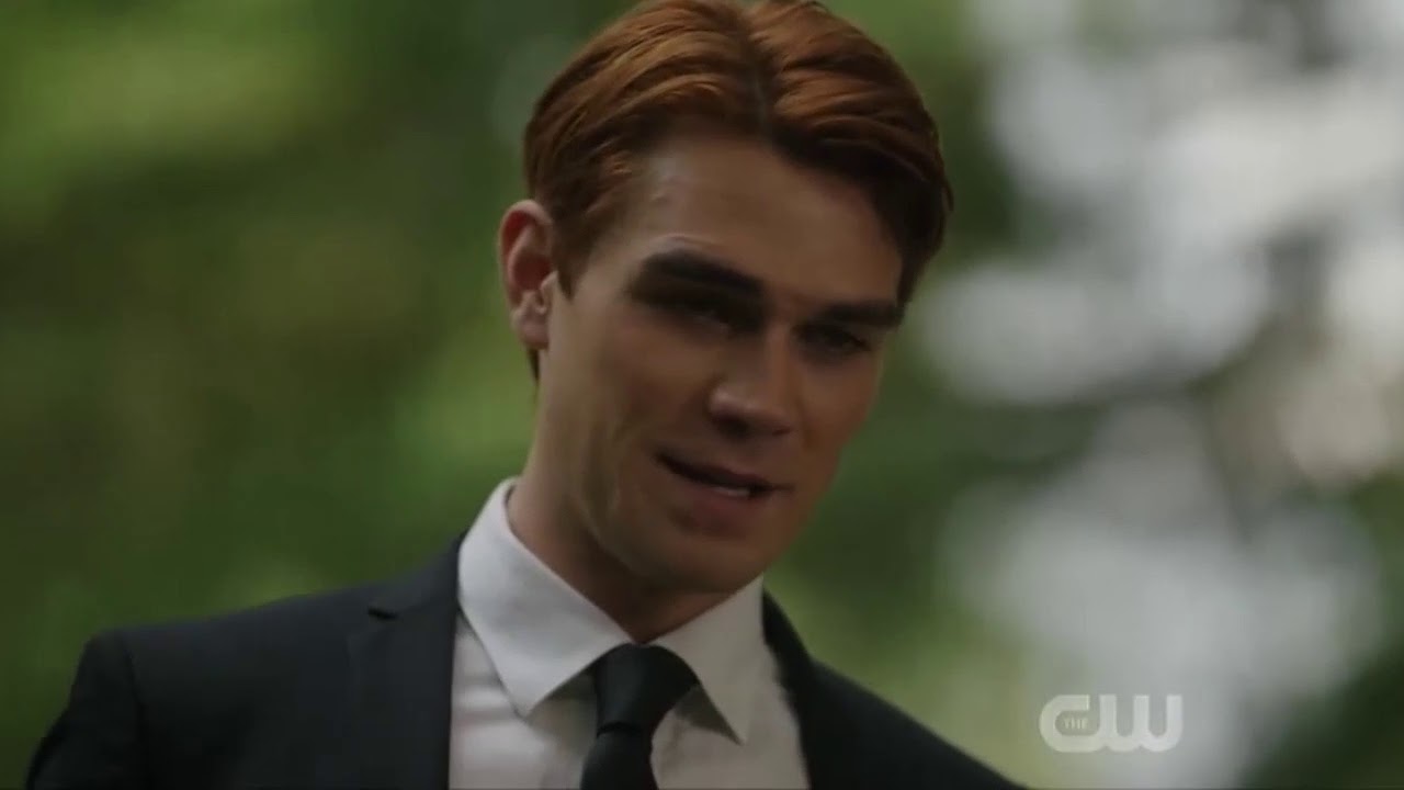 Riverdale season 4 episode 1 :Fred Andrew's tribute scene - YouTube