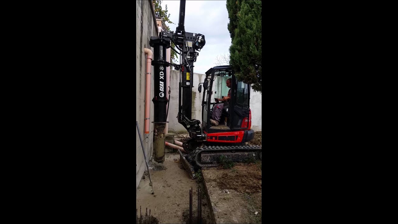 Mini trivella opera in spazi minimi. Pali 300 mm - YouTube