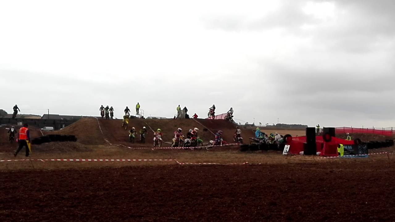 2 eme depart trophée 4T Villiers - YouTube