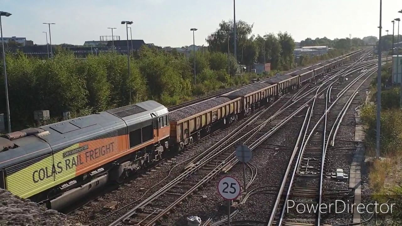 Engineers trains inc GBRf 66747 NWT & Hastings Thumper at Tonbridge ...