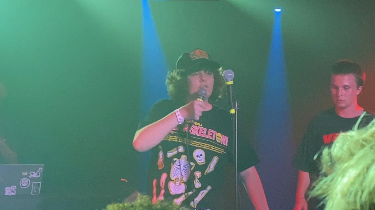 inci0 - wake up [Unreleased] (Live at Philadelphia, PA) - YouTube