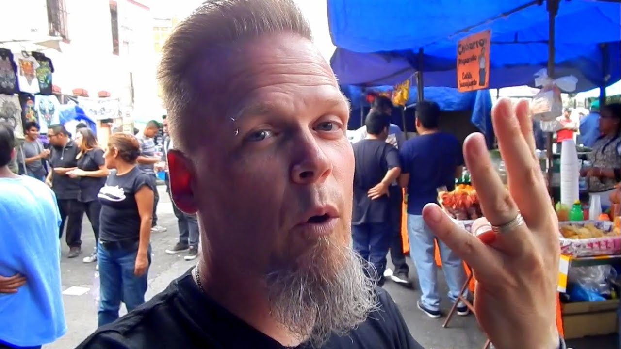 El Chopo - Mexico City's weekly heavy metal / punk flea market (4 of 4 ...