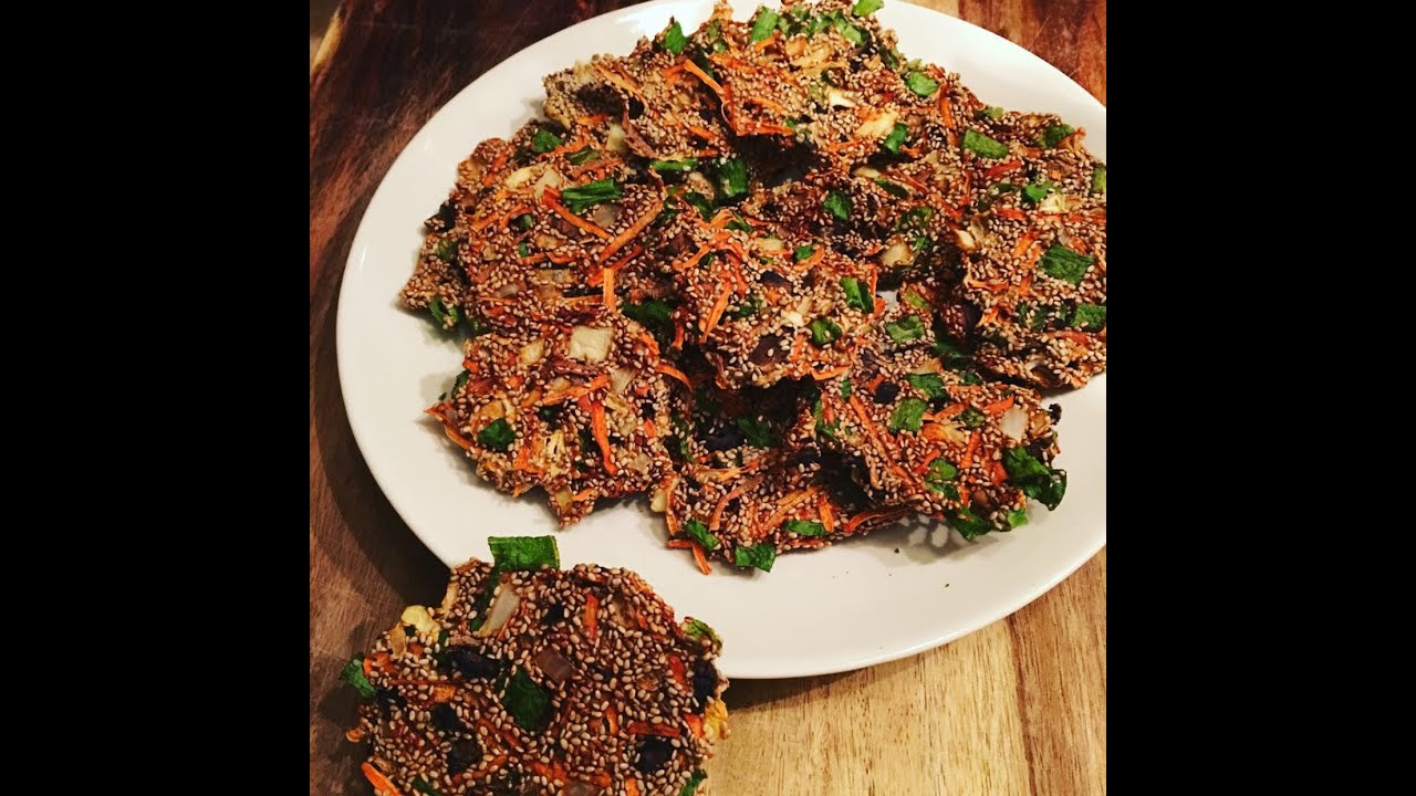 Raw Vegan Crispy Veggie Crackers "dehydrated series" - YouTube