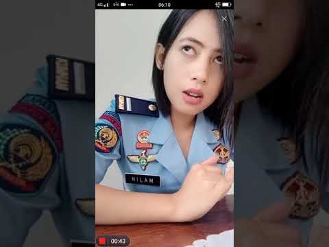 bikin engas bibir merah'nya