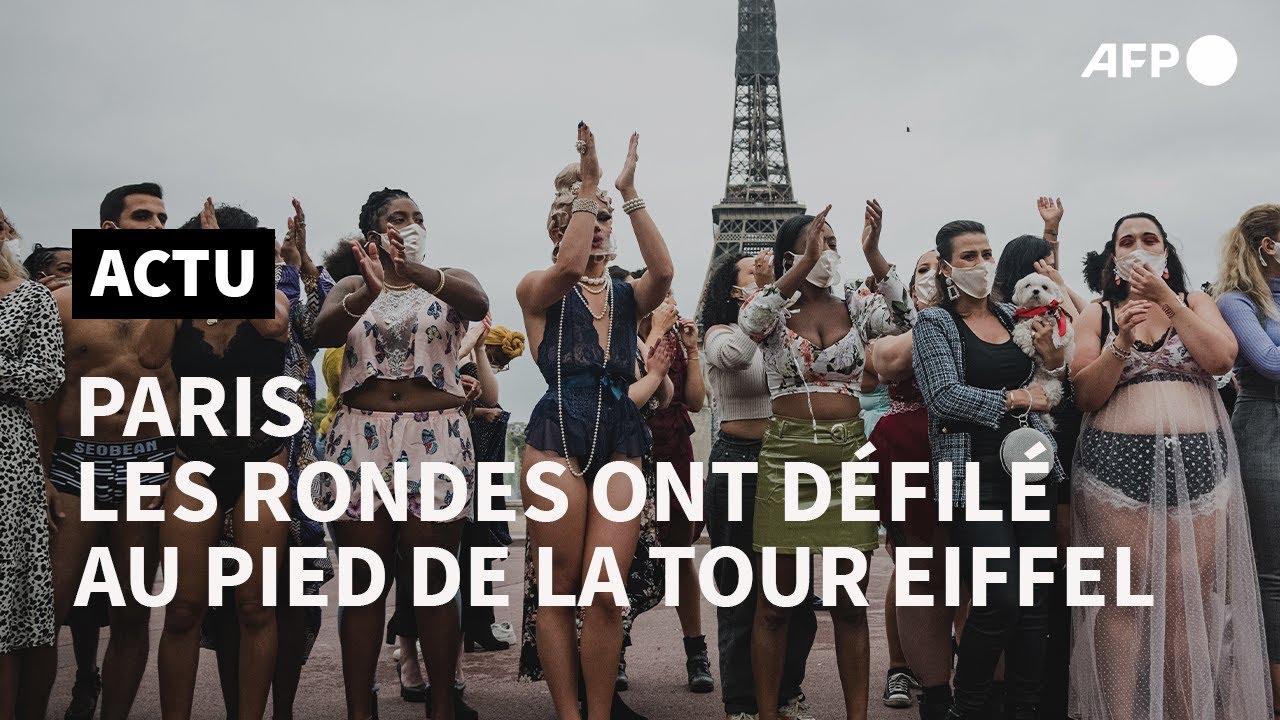 Défilé "body positive", pour "s'accepter, telle qu'on est" | AFP - YouTube