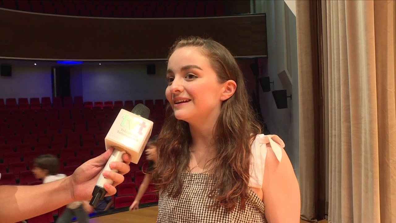 Estrellas: Entrevista a Dariana Romo (hija de Lolita Cortés). - YouTube