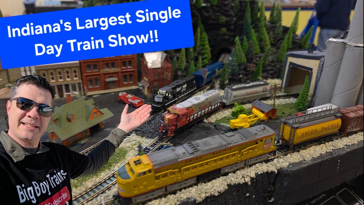 Inside the Muncie Indiana Train Show - YouTube