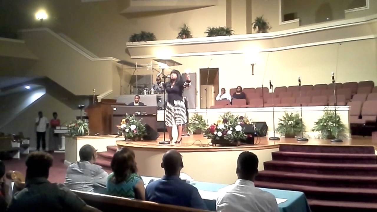 Tiffany Curry performance at Kingdom Shows Showcas - YouTube