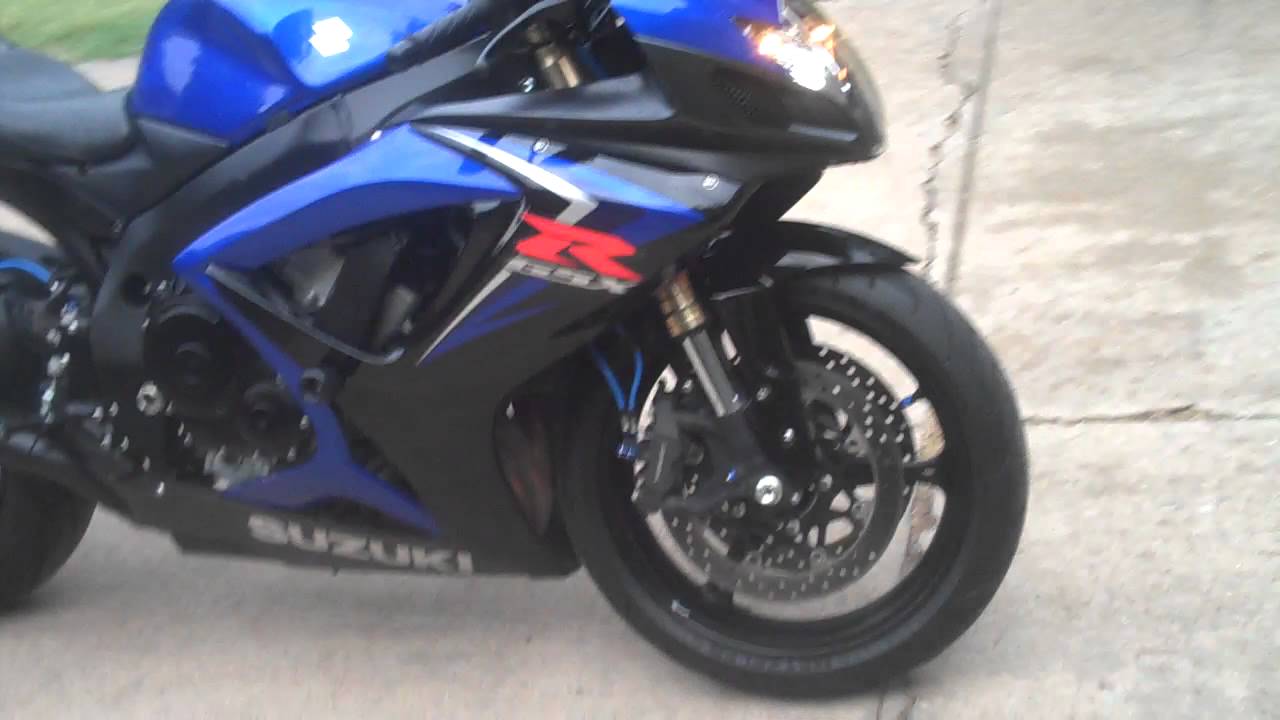 2007 Gsxr 600 black and blue - YouTube