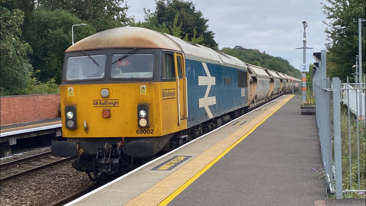 “Bob Tiller CM&EE” 69002 6E88 sand delivery for Goole glassworks 16;49 ...