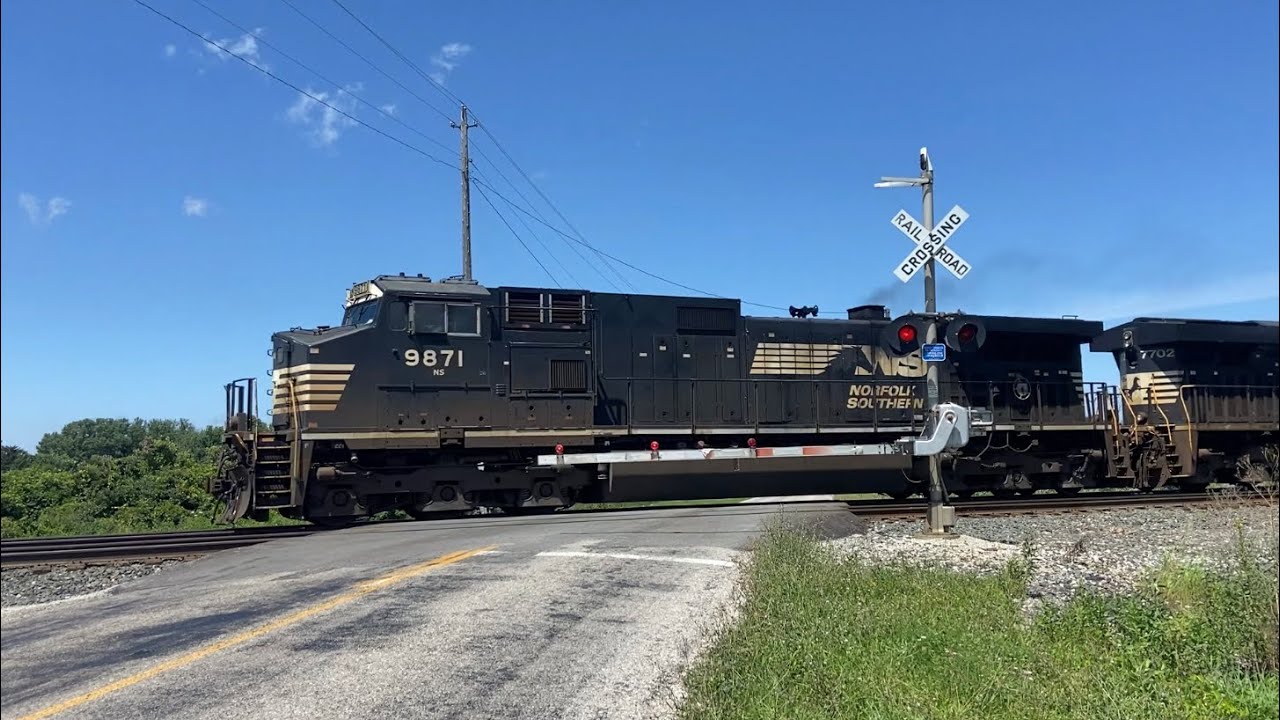 Coen Rd Railroad Crossing #1, Vermilion, OH - YouTube