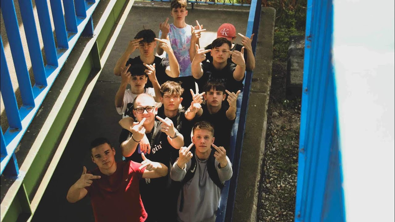 Marchewa - 42-400 (feat.Domin) - YouTube