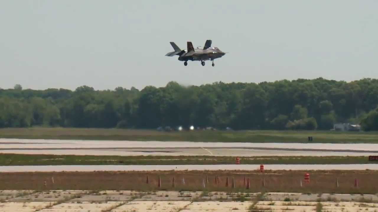First F-35B Vertical Takeoff Test [HD] - YouTube