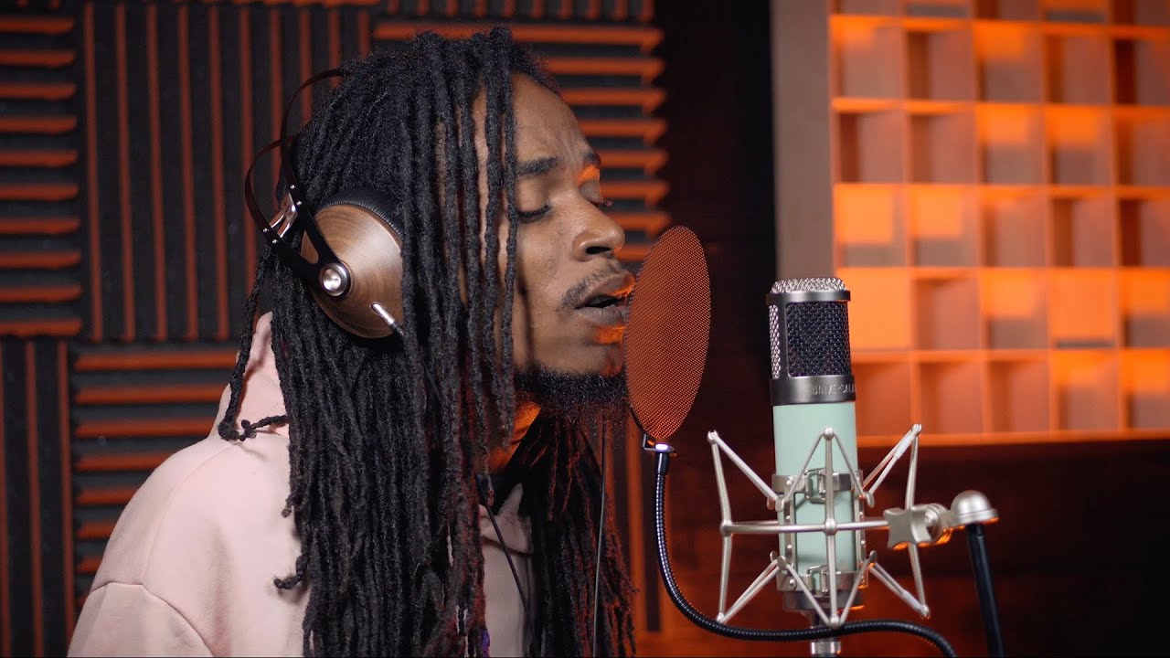 Eesah & Little Lion Sound - Girl From Costa Rica (Live in Evidence ...