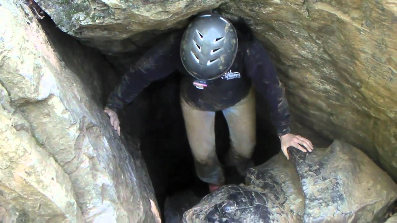 neal,jess,and guido coming out of pettyjohns cave pigeon mountain - YouTube