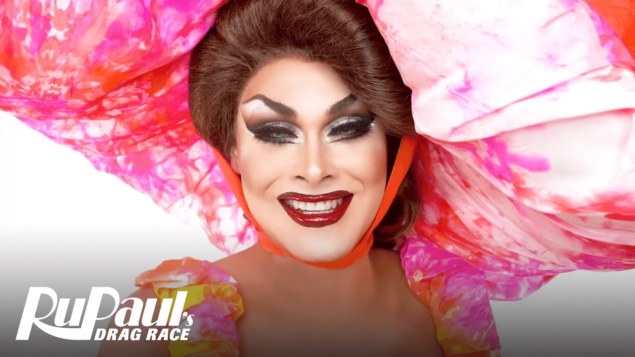 Scarlet Envy’s Colorful Entrance Look 💕 Ruvealing the Look | RuPaul's ...