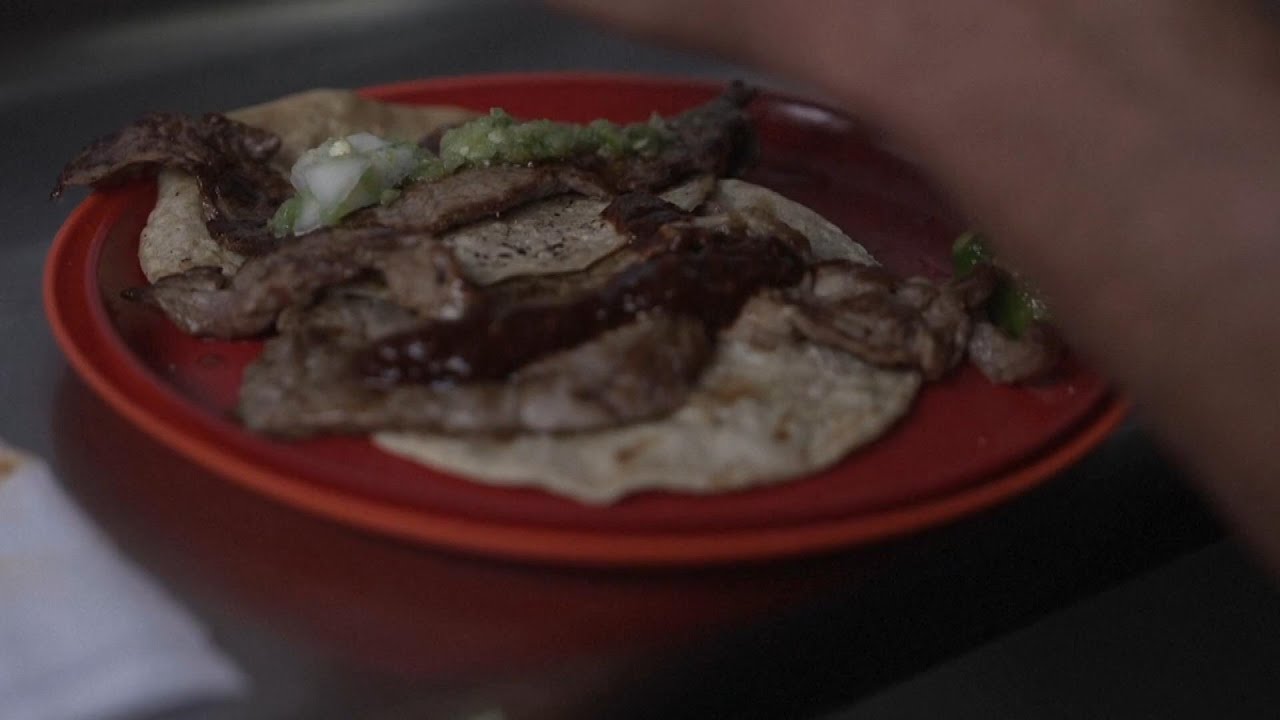 Tiny Taco Stand Wins Michelin Star - YouTube