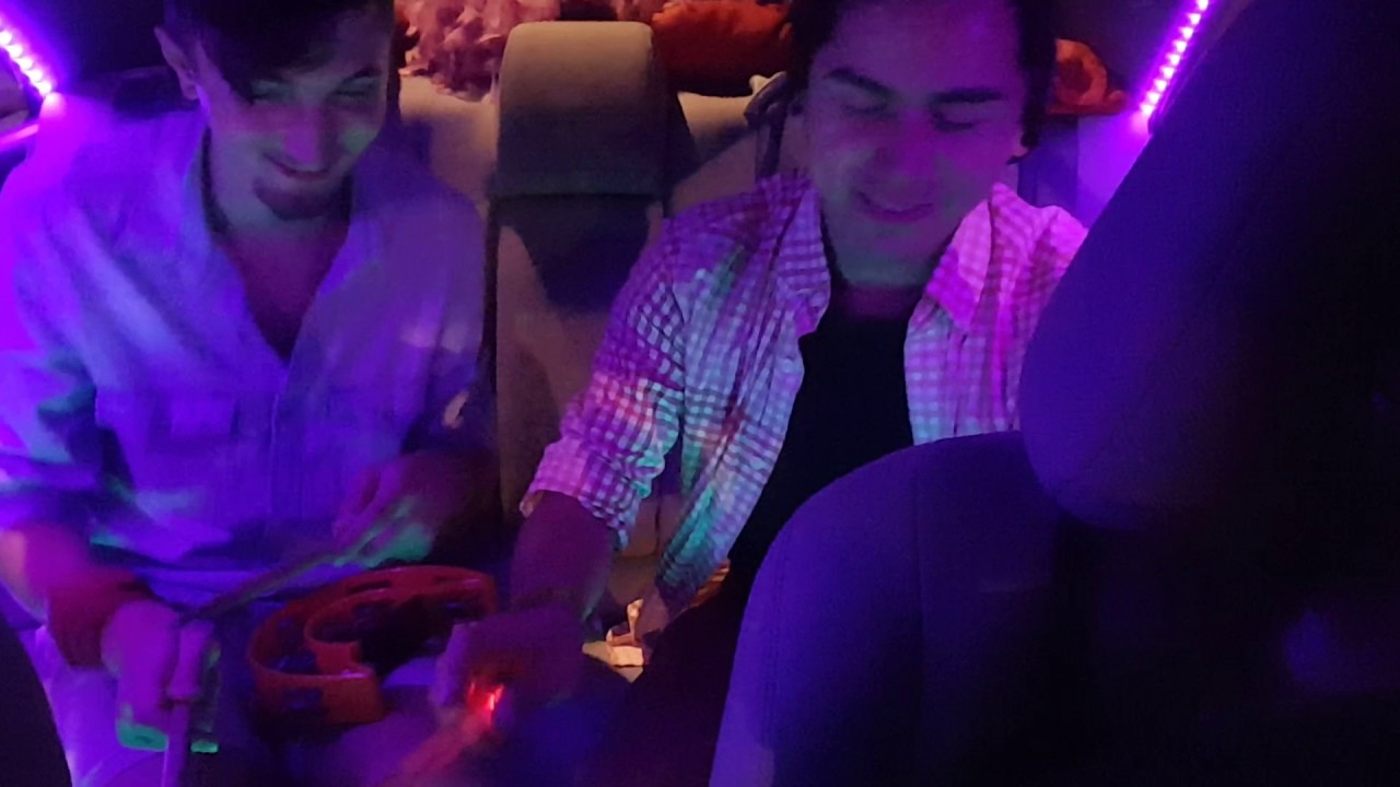 ADAM & MANNY IN DOWNTOWN WORLD FAMOUS HOLLYWOOD CALIFORNIA..PARTYING ...