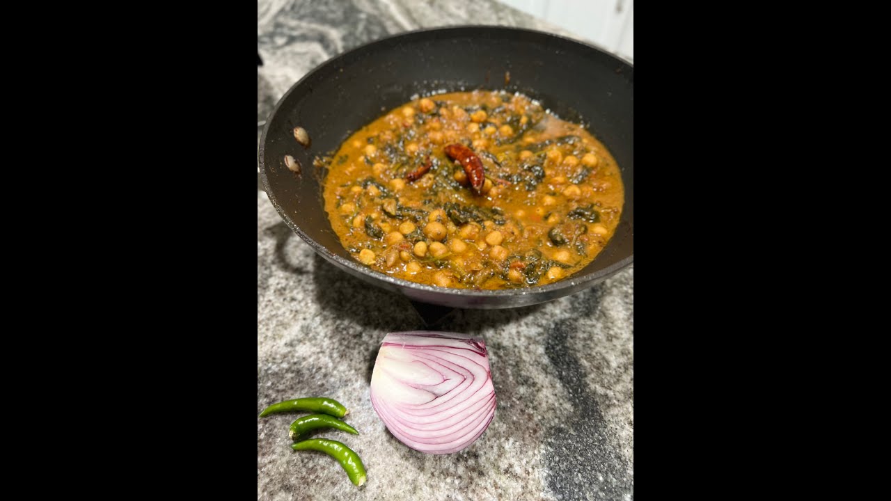 Saag Chole (Chickpeas with Spinach curry) - YouTube