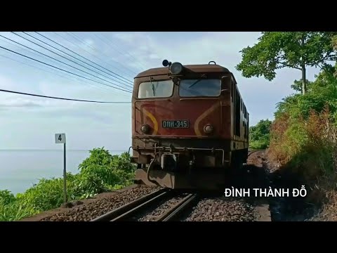 New : D11H locomotives run alone - YouTube