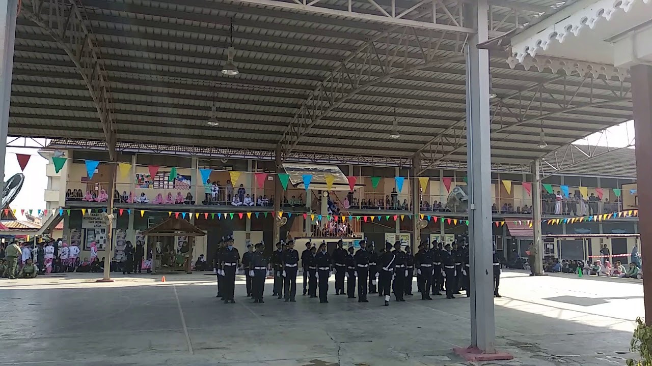 Pertandingan kawad KKP SMKDOB 2019 - YouTube