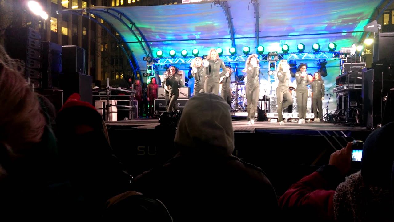 NY Jets Flight Crew Times Square - YouTube