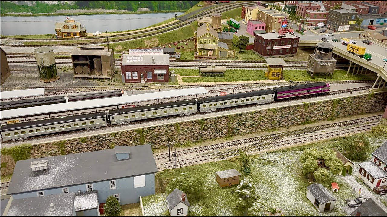 Beautiful HO Scale Model Train Layout at the Wilmington Railroad Museum ...