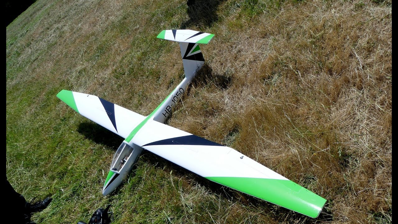 1er vol d'essai - Pilatus B4 - Maiden flight - YouTube