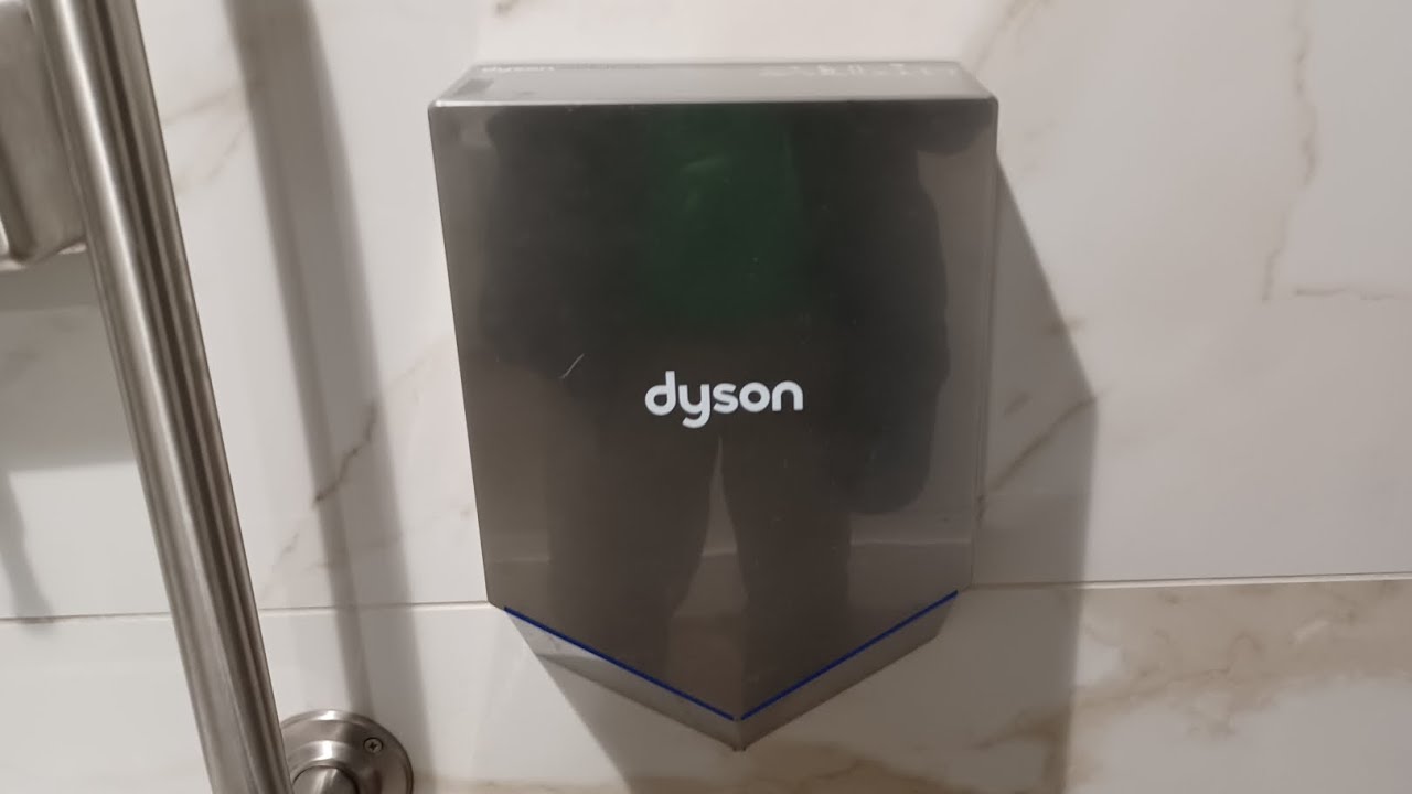 Dyson V hand dryer, West Quay toilets level 3 ♿, Southampton (Retake ...