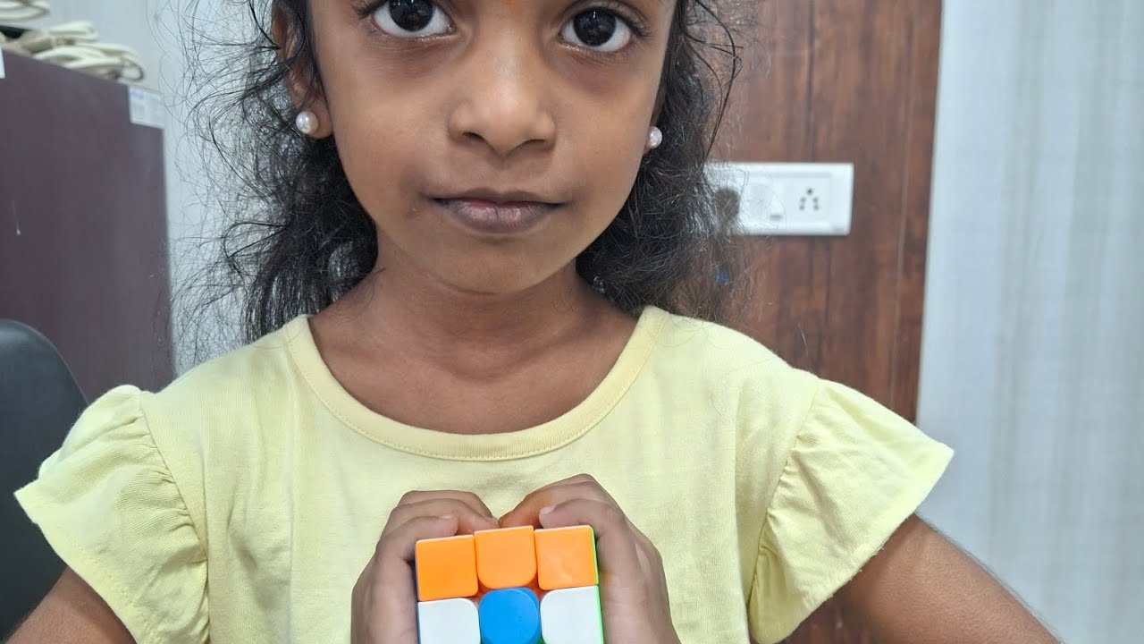 Solving middle layer in 3x3 rubiks cube - YouTube