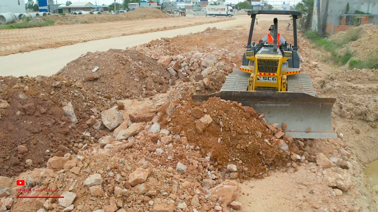 The Power Bulldozer Talented Pushing Rock Building Logging Road Hard ...