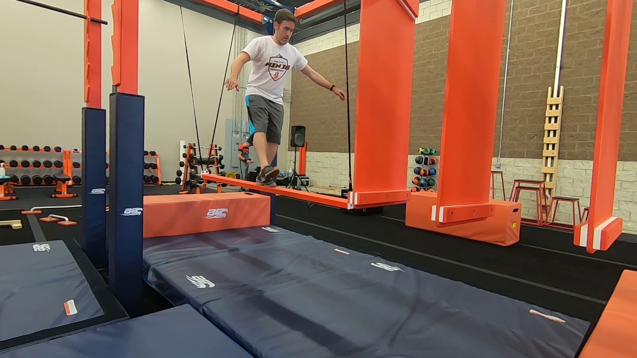 Pistol Squat Balance beam - YouTube