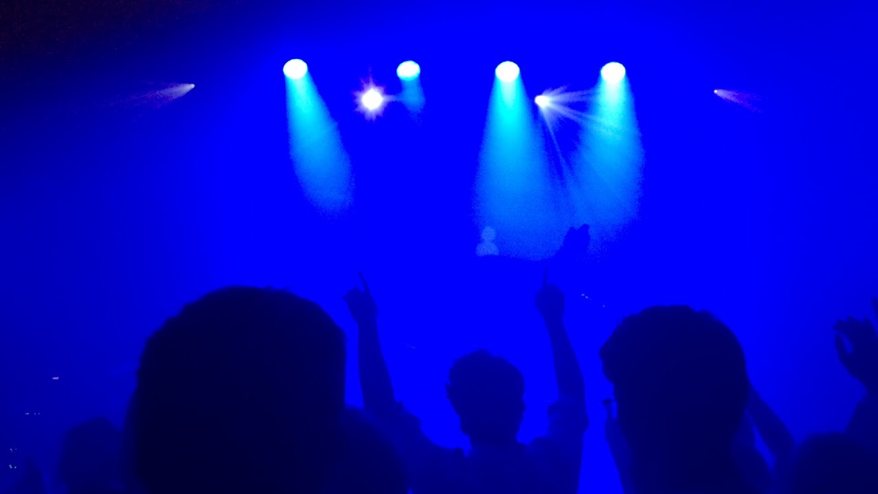 Shallou - You And Me (Live @ Melkweg Amsterdam 2018) [SOULS EP TOUR ...